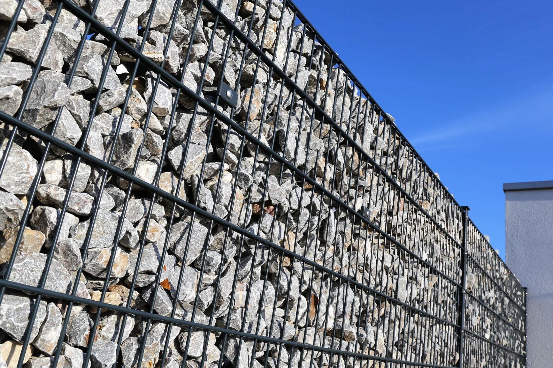 Free Standing wall | Hitech Gabion Saudi Arabia
